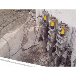 Enerpac Hydraulic Cylinder - 25.8 Ton - 4" Stroke