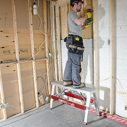 Drywall Bench - 18"-30" / I-BMDWB18 *BUILDMAN™