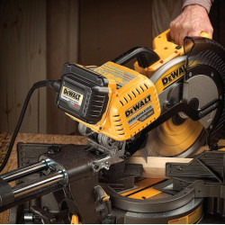 DeWALT FLEXVOLT® 12" 120V MAX Double Bevel Sliding Compound Miter Saw